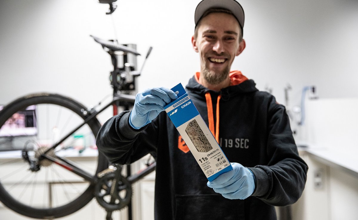 How To: Replace the Chain on Your Road... | bike-components