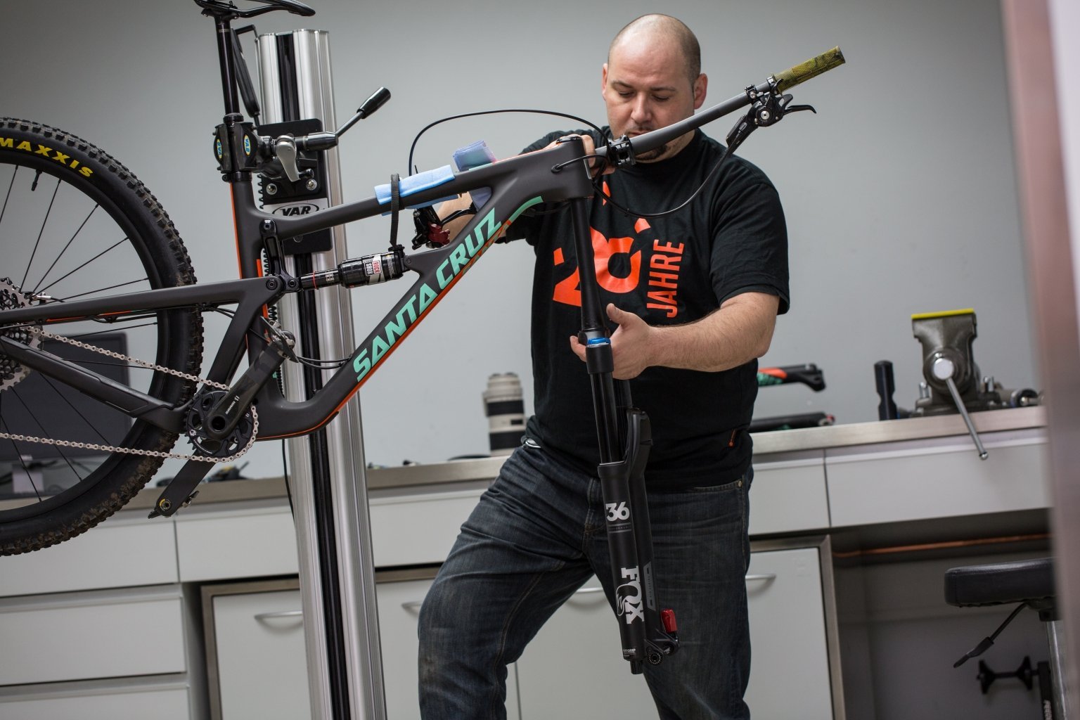 How to replace your fork | bike-components