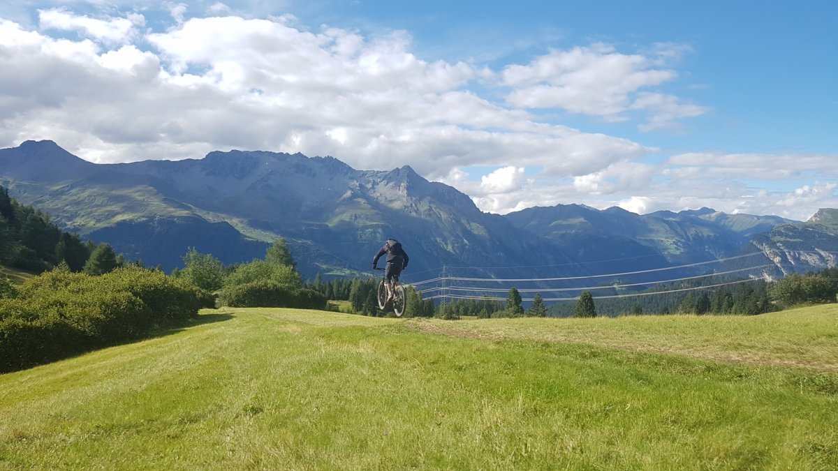 An Enduro Mecca: Riding the Reschen Pass... | bike-components