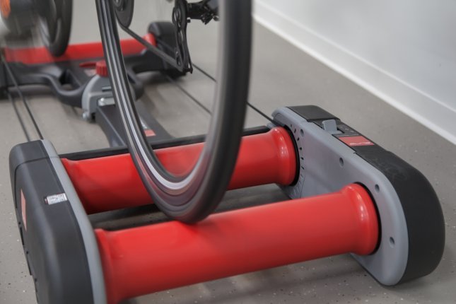 Im Test: Die freie Trainingsrolle Elite... | bike-components