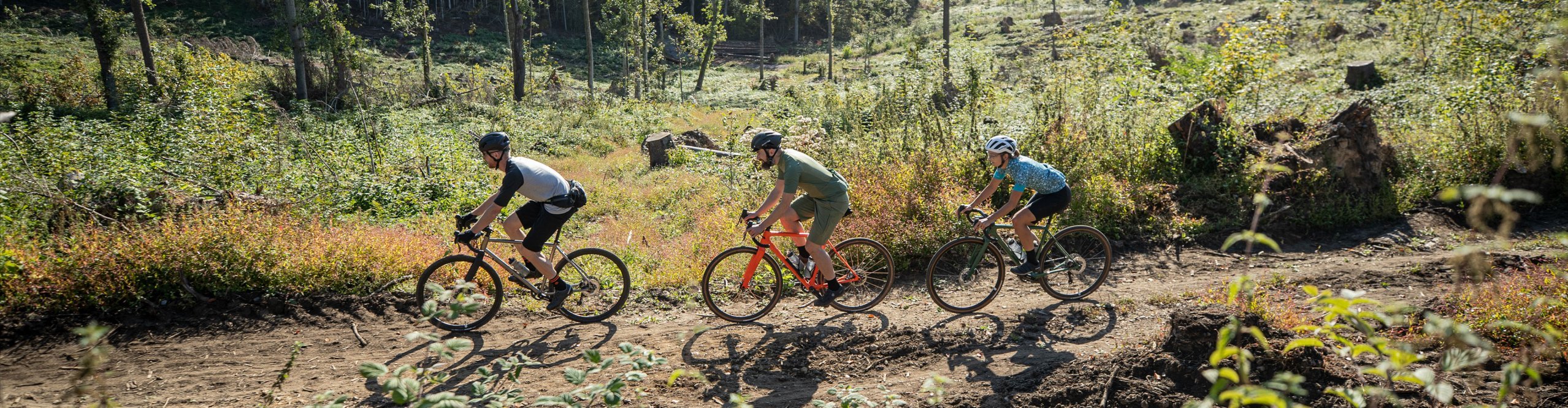 Endura Gravel Bike Apparel Shop | bike-components