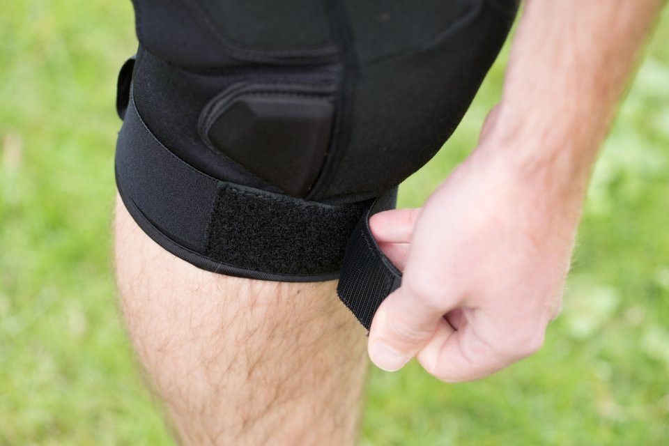 How to find the right knee guards – let us... | bike-components