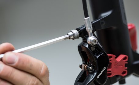 How to replace your fork | bike-components