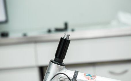 How to mount the EDC Tool System by OneUp... | bike-components