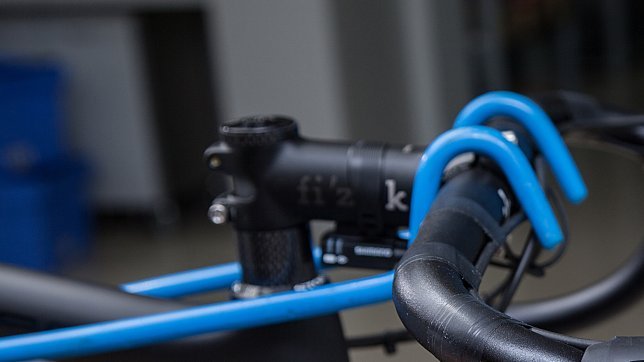 How to wrap handlebar tape | bike-components
