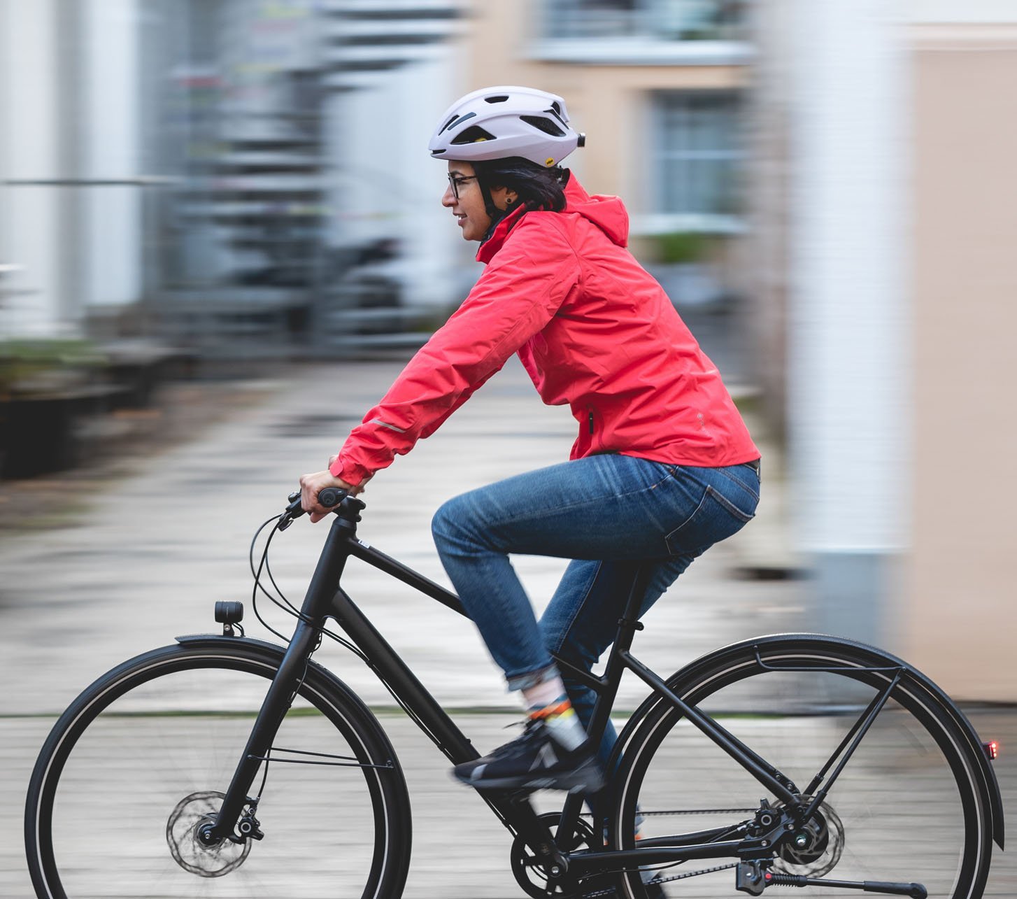 Buy City & Touring Apparel at bike-components. A large selection of ...