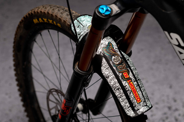 DYEDBRO Decal Kit for Fox Racing Shox 36/38 Mudguard XL | bike-components